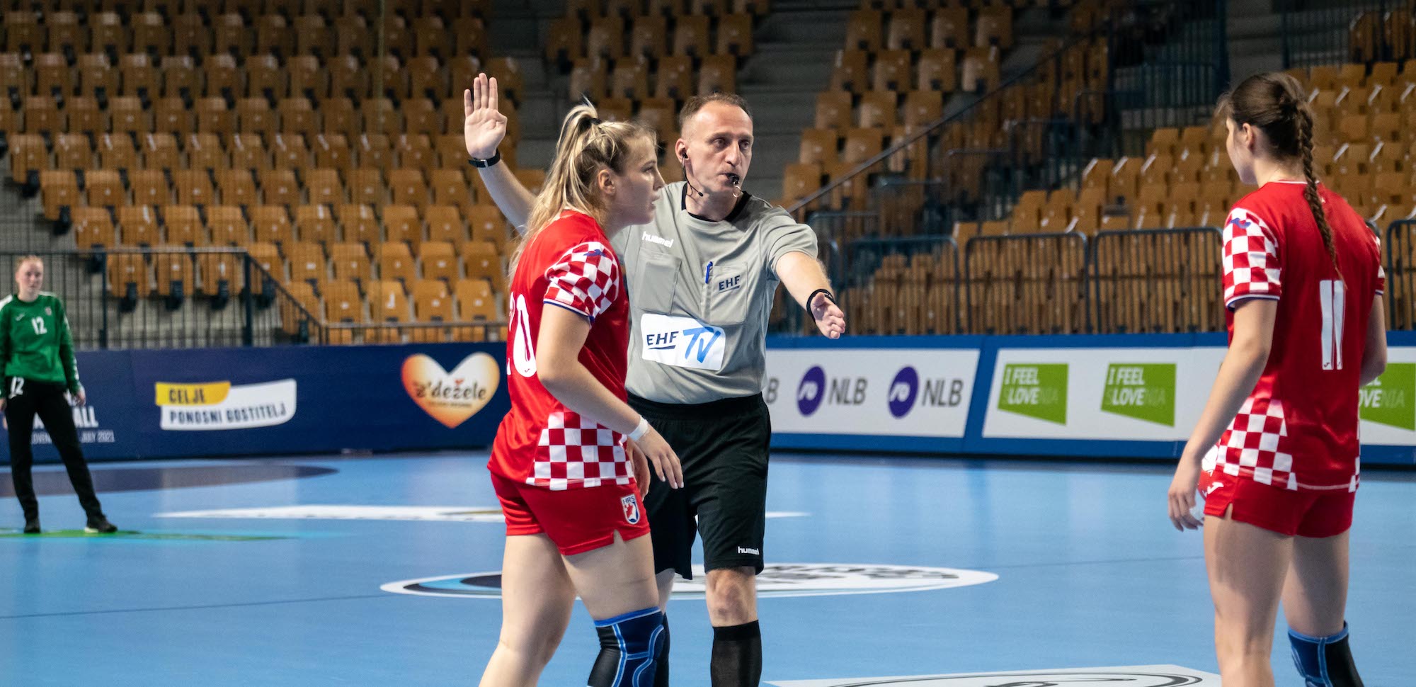 Adrijana Prosenjak s Hrvatskom ženskom juniorskom reprezentacijom fantastično otvorila Europsko ...